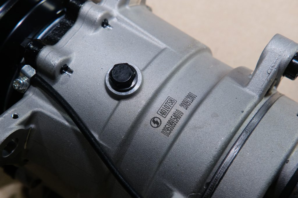 DZ95189154010 Air conditioning compressor