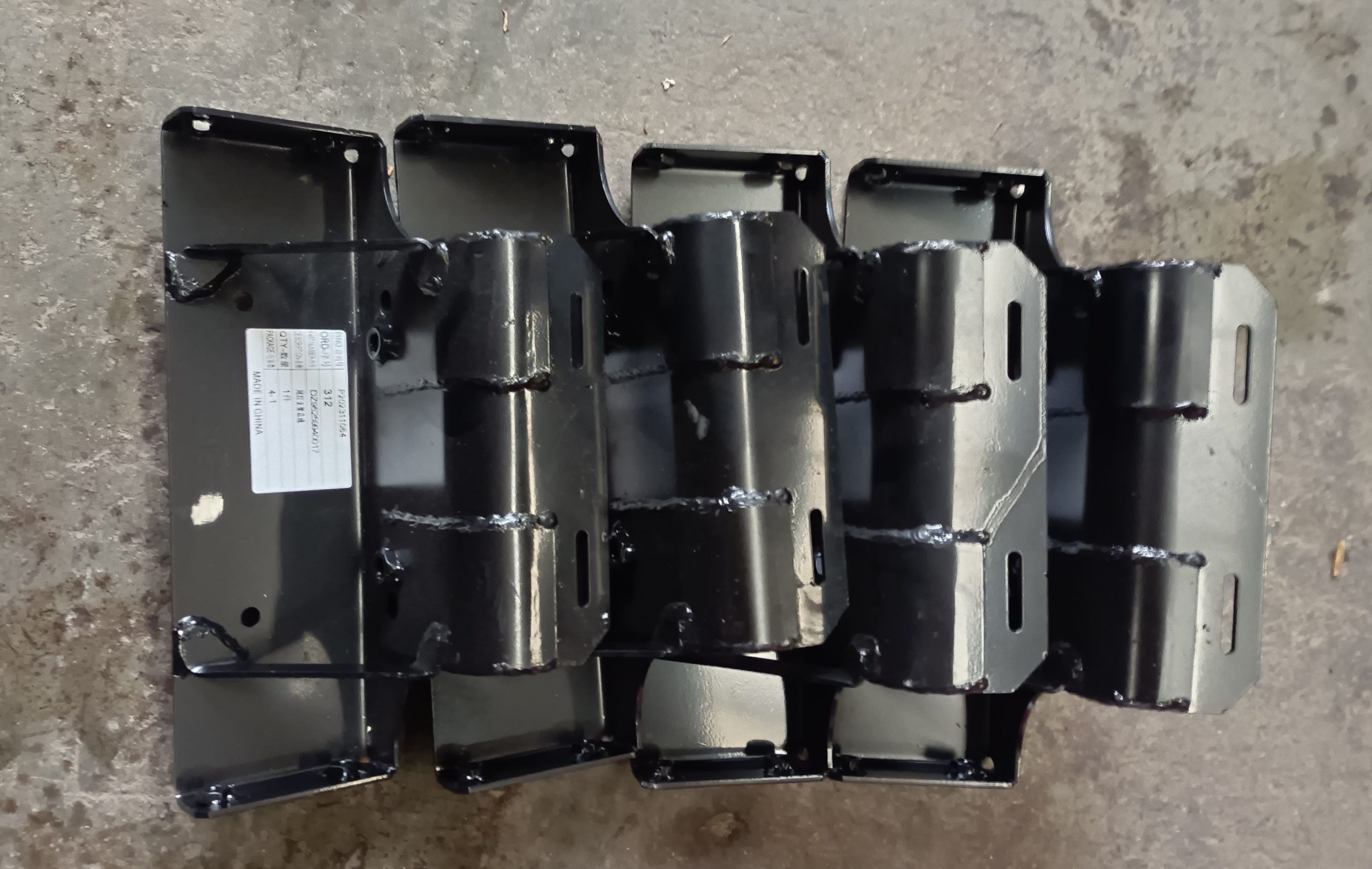 DZ95259940017 Tail light bracket assembly