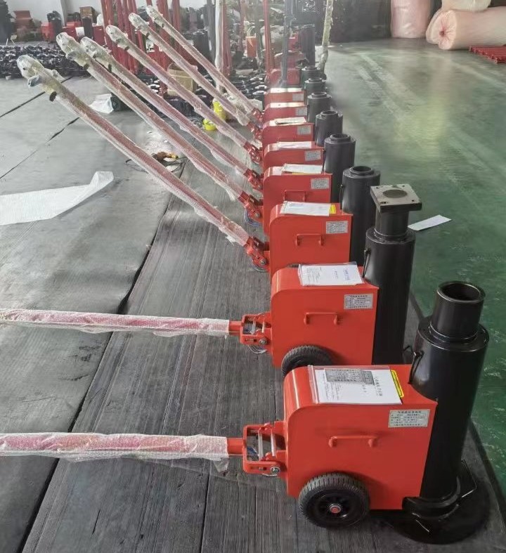 Pneumatic jacking machine
